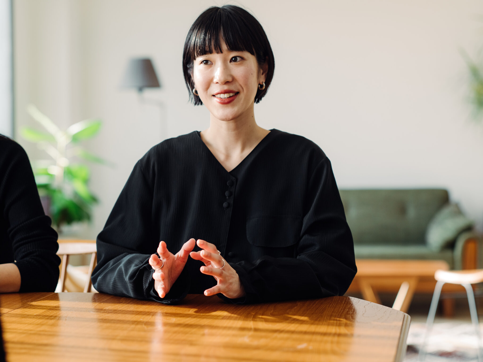 つめをぬるひと×ffirm youth club ｜ SPECIAL CROSS TALK - OSAJI JOURNAL | 公式サイト