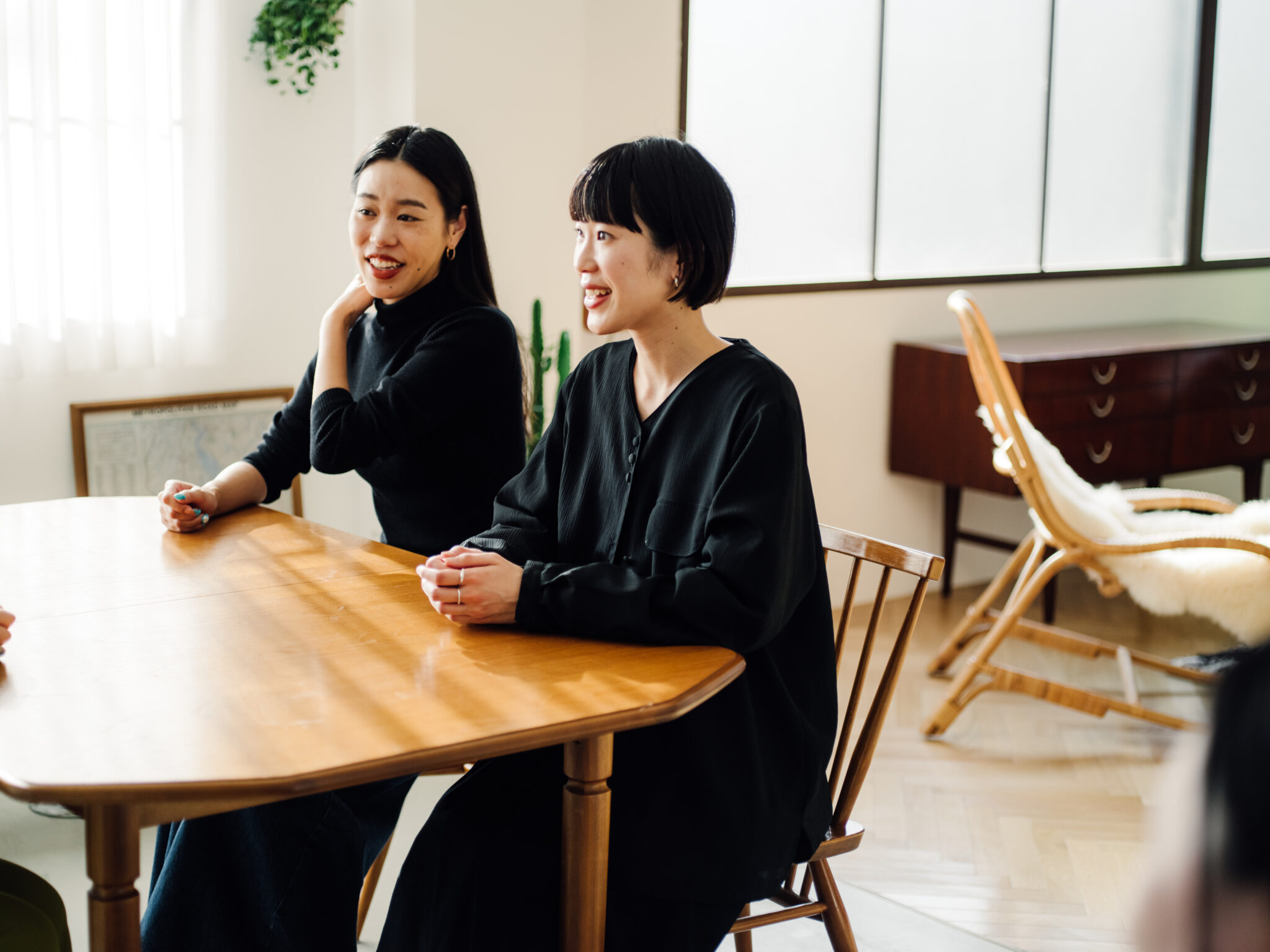 つめをぬるひと×ffirm youth club ｜ SPECIAL CROSS TALK - OSAJI JOURNAL | 公式サイト